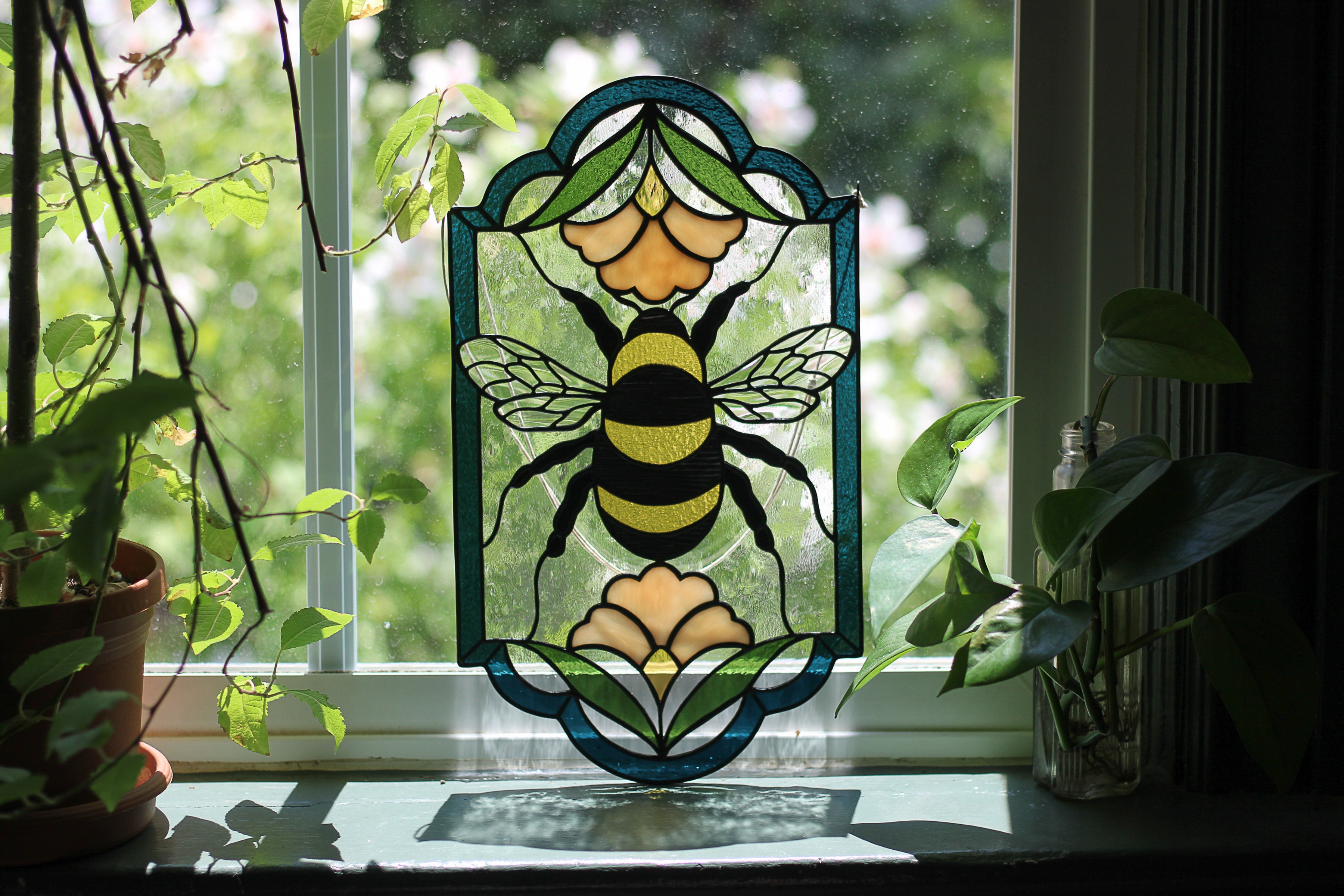 Bumble Bee Panel – Linebaugh Studios